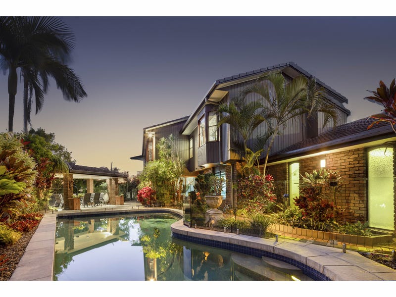 12 Nootka Court, Broadbeach Waters, QLD 4218 - realestate.com.au