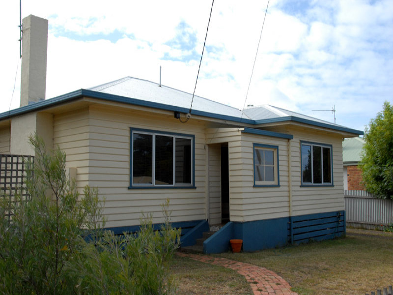 10 Adams Street, Portland, Vic 3305 - Property Details