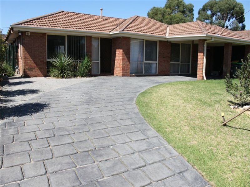 16 Paras Drive, Carrum Downs, VIC 3201 - realestate.com.au