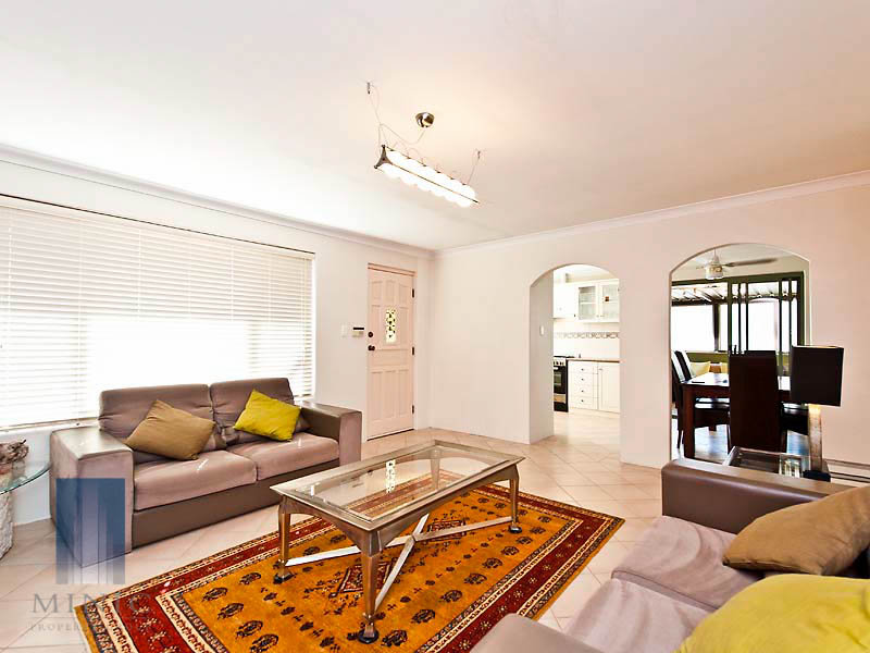 4/182 Fern Road, Wilson, WA 6107 - Property Details