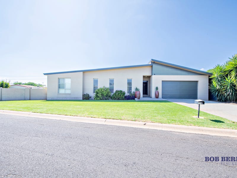 108 Maple Crescent, Narromine, NSW 2821 - Property Details