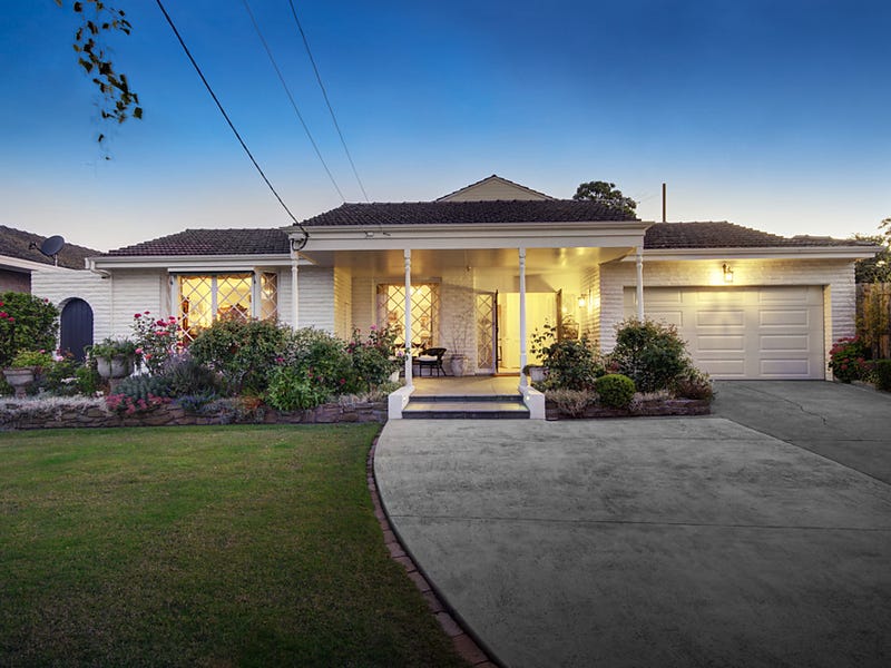 2 Amberley Court, Highton, VIC 3216 - realestate.com.au