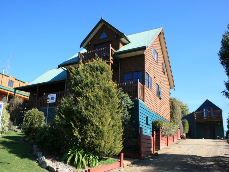 22 Alpine Ridge Drv, Merrijig, Vic 3723 - Property Details