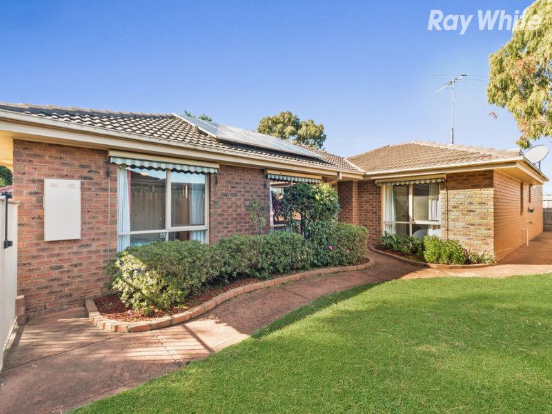 11 Valley Court, Croydon South, VIC 3136 - realestate.com.au