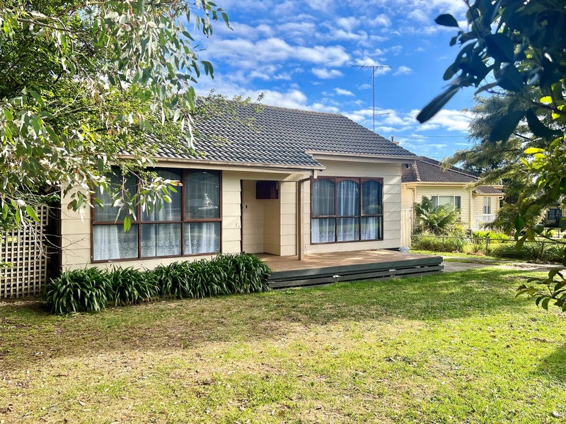 42 Chenhall Cres, Traralgon, VIC 3844 - realestate.com.au