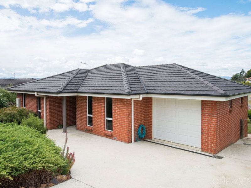 2/7 Chevron Place, Riverside, Tas 7250 - Property Details