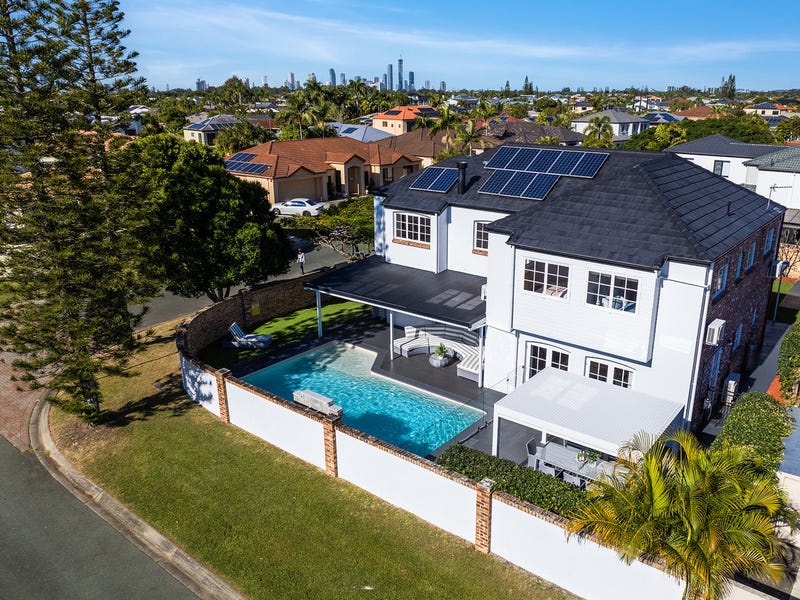 8 Renate Way, Benowa, QLD 4217 - realestate.com.au