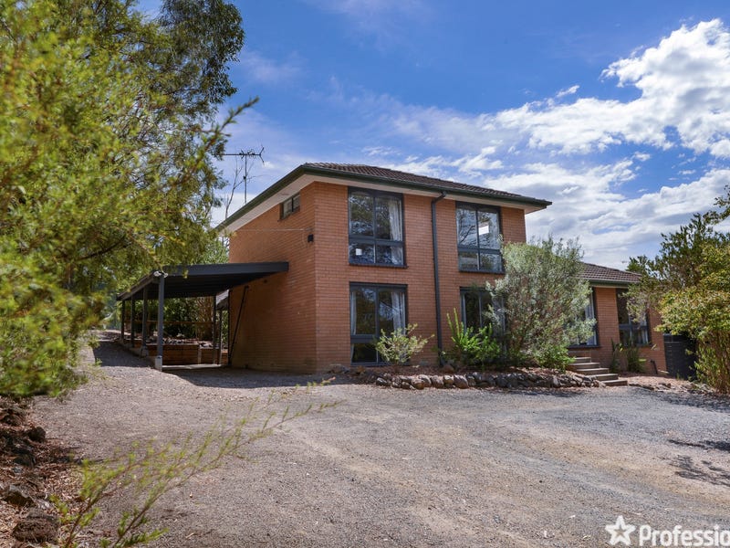 24 Braeside Drive, Launching Place, VIC 3139 - realestate.com.au