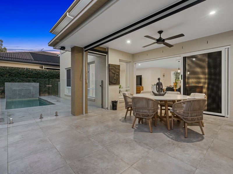 7 Clarance Street, Wakerley, Qld 4154 - Property Details