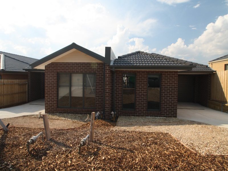 1 & 2 33 Maiden Drive, Sunbury, Vic 3429 - Property Details