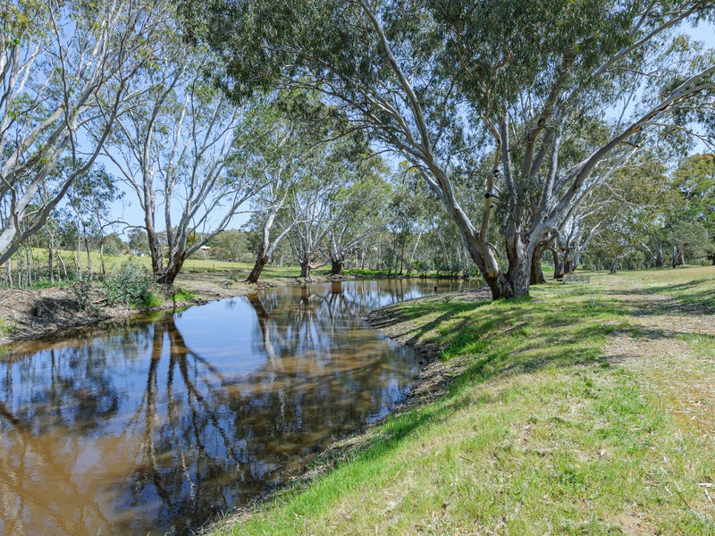224 Smith Road, Bullsbrook, WA 6084 - Property Details