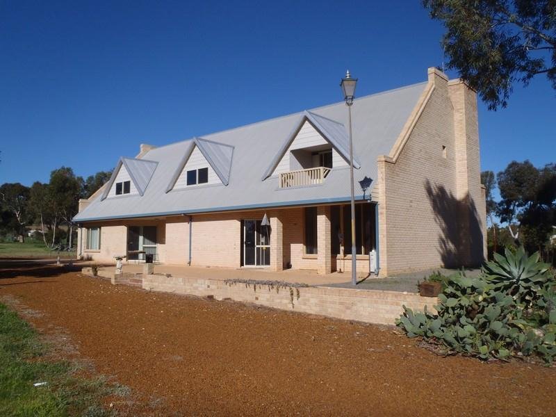1 Tiltili Rise, Moresby, WA 6530 - Property Details