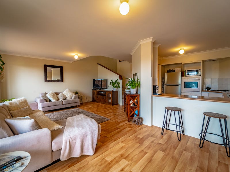 10/4 Marlo Place, Waikiki, WA 6169 - realestate.com.au