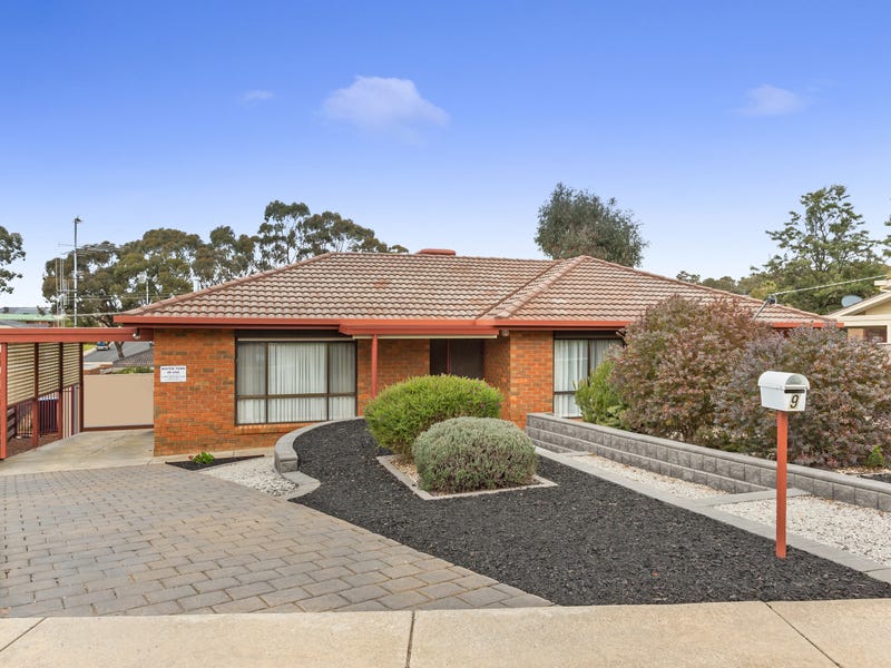 9 Taplan Court, Golden Square, VIC 3555 - realestate.com.au