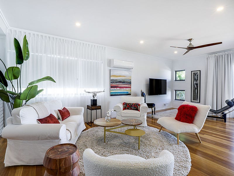 1 Manacor Place, Coombabah, Qld 4216 - Property Details