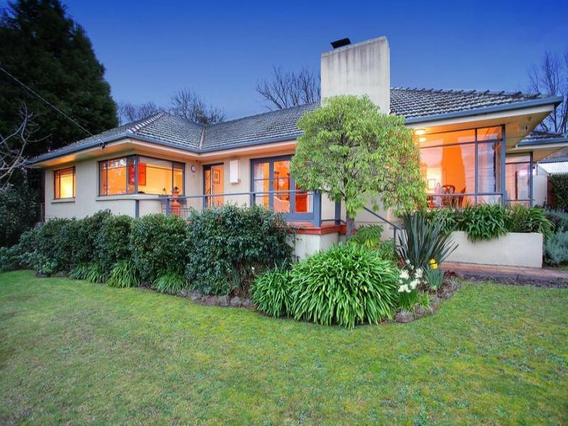 2 Berea Court, Ringwood, Vic 3134 - Property Details