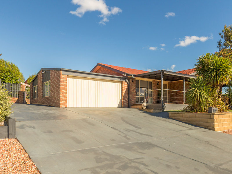 2 Perrin Circuit, Banks, ACT 2906 - Property Details