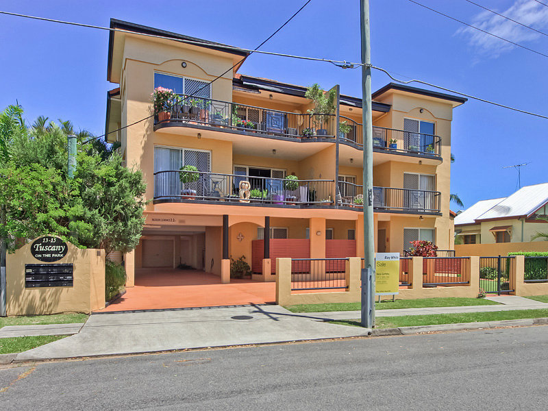 2/13 Humpybong Esplanade, Redcliffe, Qld 4020 - Property Details