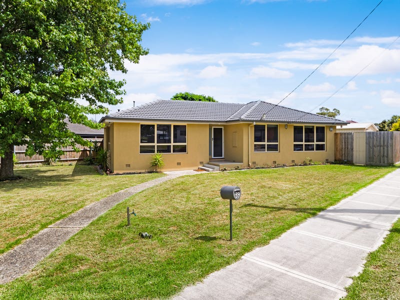 39 Cranbourne Drive, Cranbourne, Vic 3977 - Property Details