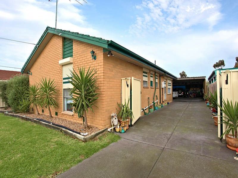 16 Cawood Drive, Sunshine West, VIC 3020 - realestate.com.au