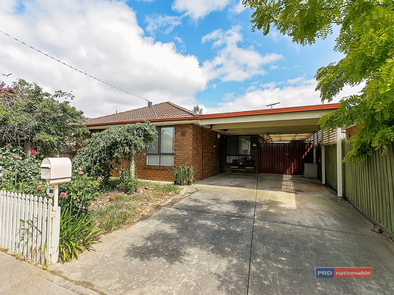 11 Outlook Drive, Werribee, VIC 3030 - realestate.com.au