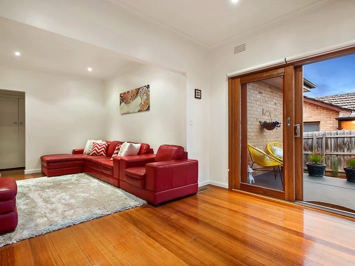 13 Montgomery Place, Bulleen, Vic 3105 - Property Details