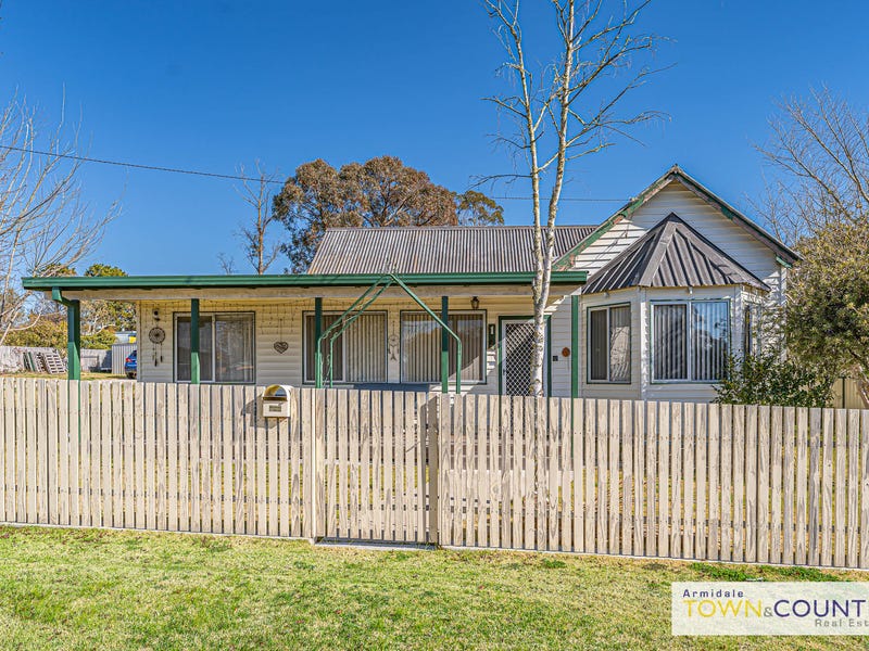 1 Marsh Street, Uralla, NSW 2358 - Property Details