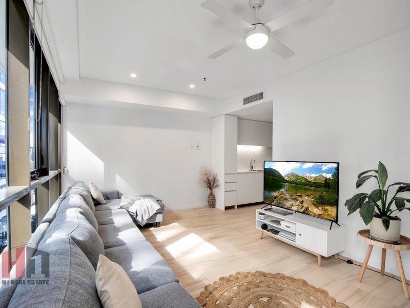 813/10 Stratton Street, Newstead, Qld 4006 - Property Details