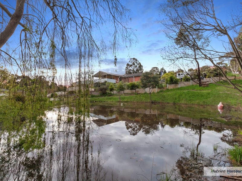 1 Mount View Road, Wandong, Vic 3758 - Property Details