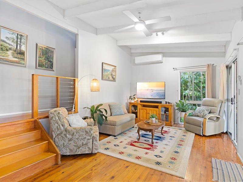 4 Stirling Court, Bonogin, Qld 4213 - Property Details