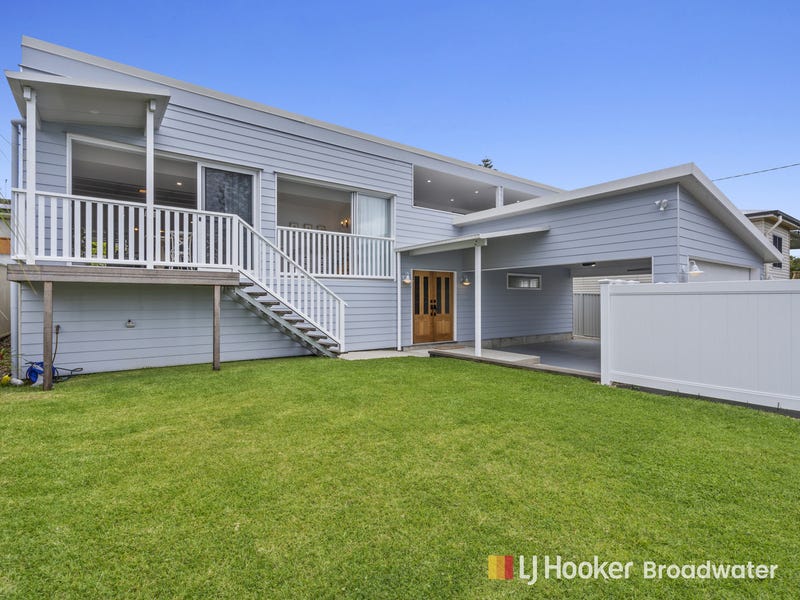 124 Turpin Road, Labrador, Qld 4215 - Property Details