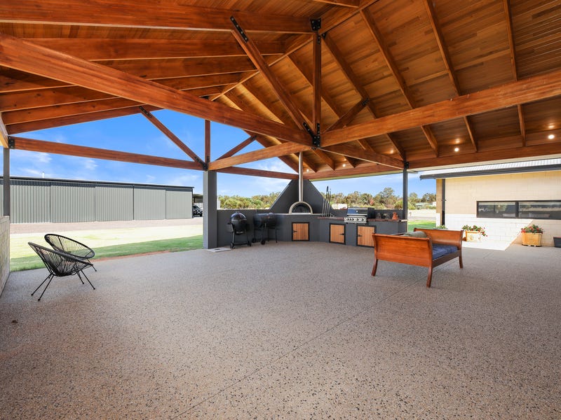 121 Rangeview Loop, Serpentine, WA 6125 - Property Details