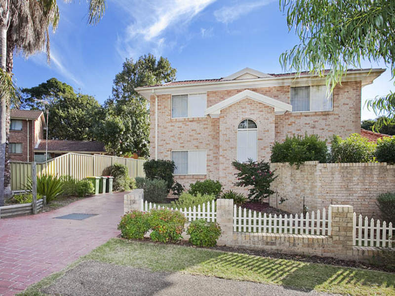 1/19 Wallumatta Road, Caringbah, NSW 2229 - Property Details