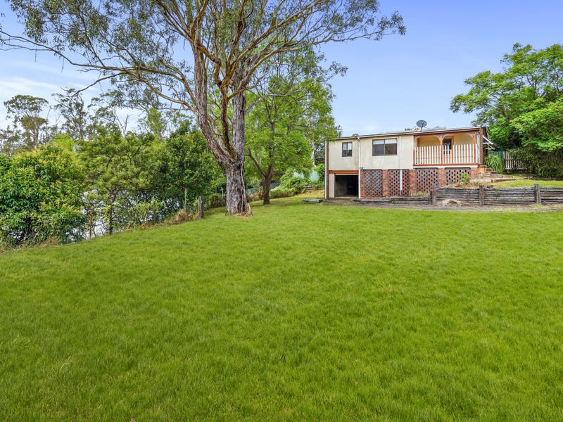 8 Krista Place, Tahmoor, NSW 2573 - Property Details