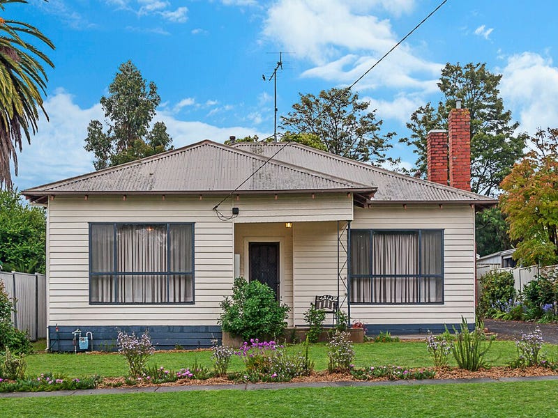 21 Smith Street, Hamilton, Vic 3300 - Property Details