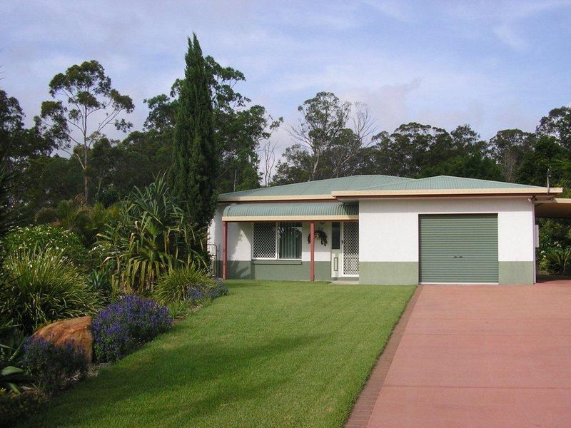 5 Farmborough Court, Southside, QLD 4570 - realestate.com.au