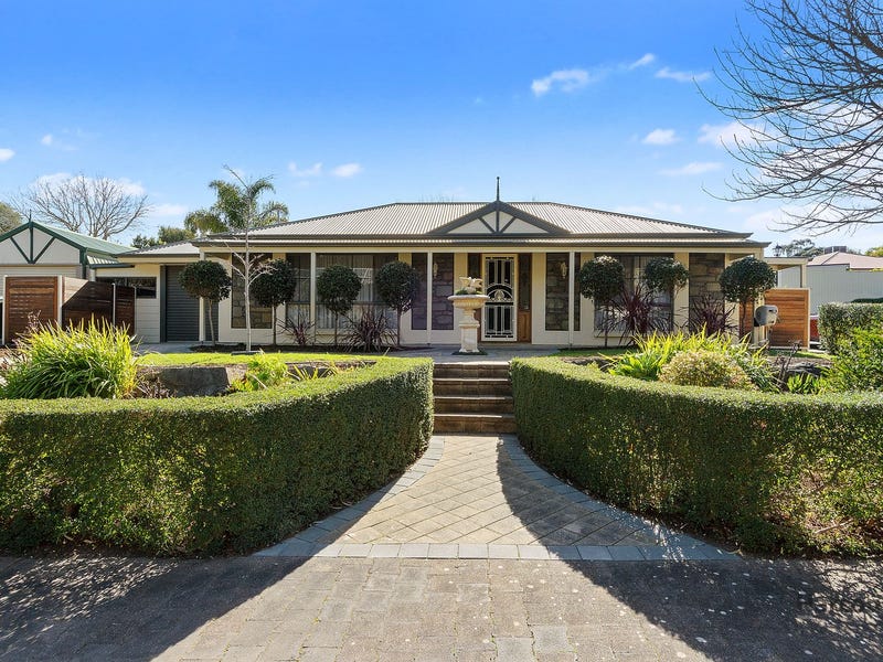 4 Emelia Jane Close, Woodcroft, SA 5162 - realestate.com.au