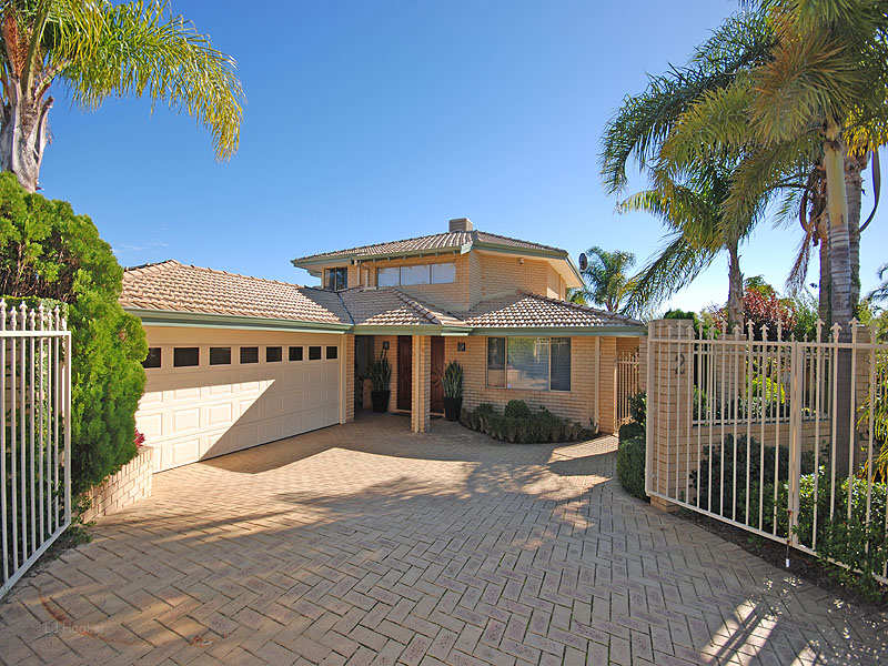 2 Woodlea Crest, Leeming, WA 6149 - Property Details