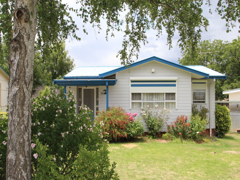 172 Clinton Street, Orange, NSW 2800 - Property Details