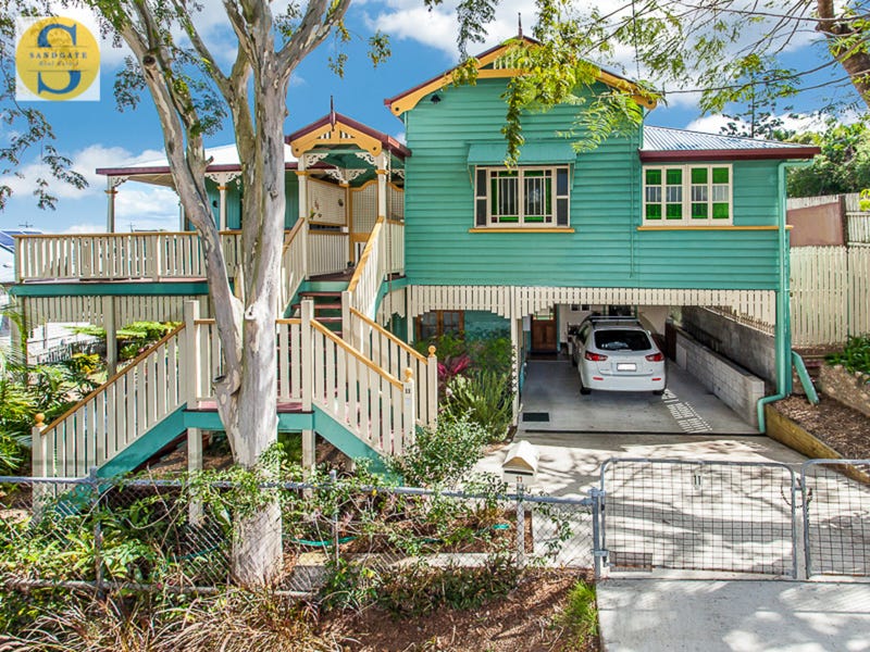 11 Curlew Street, Sandgate, Qld 4017 - Property Details