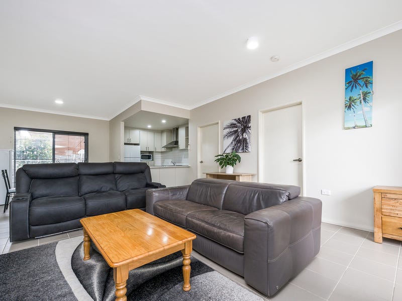 3/1 Villa Pass, Ellenbrook, WA 6069 - Property Details