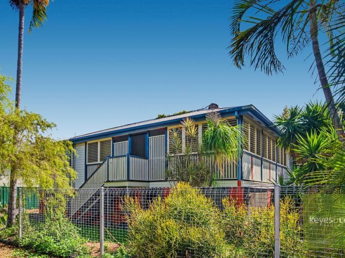 8 Railway Avenue, Railway Estate, QLD 4810 - realestate.com.au
