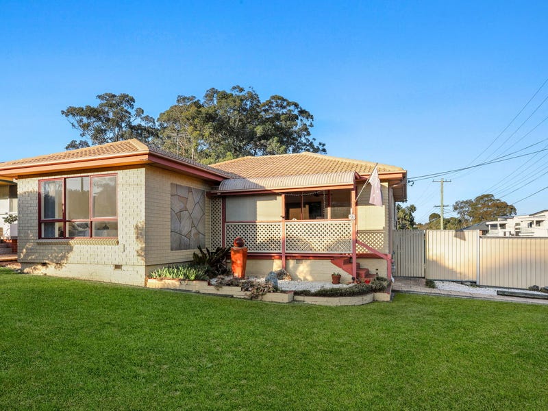 10 Menin Place, Milperra, NSW 2214 - Property Details