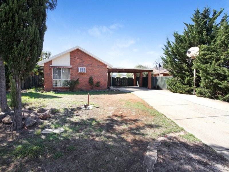 13 Prior Court, Brookfield, VIC 3338 - realestate.com.au