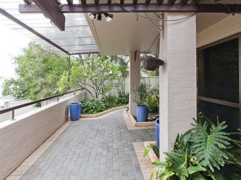 8/20 Ednah Street, Como, WA 6152 - realestate.com.au