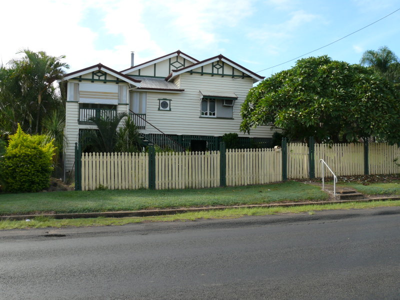 18-20 Park Street, Lowood, QLD 4311 - realestate.com.au