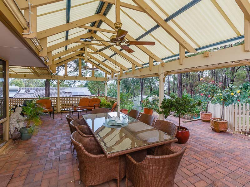 4 Reed Rise, Roleystone, WA 6111 - realestate.com.au