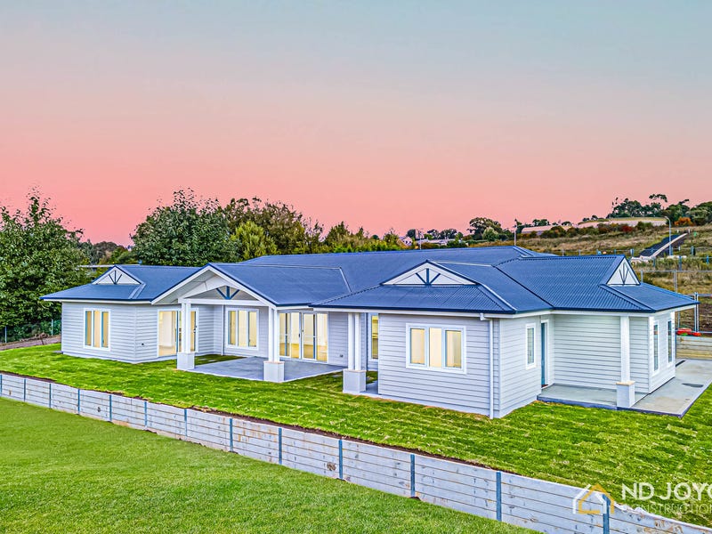 15 Melba Place, Armidale, NSW 2350 - Property Details