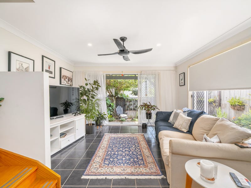 6/19-21 Shields Street, Redcliffe, Qld 4020 - Property Details