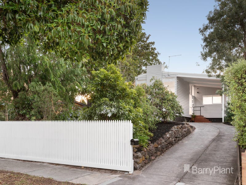 33 Queen Street, Frankston, Vic 3199 - Property Details